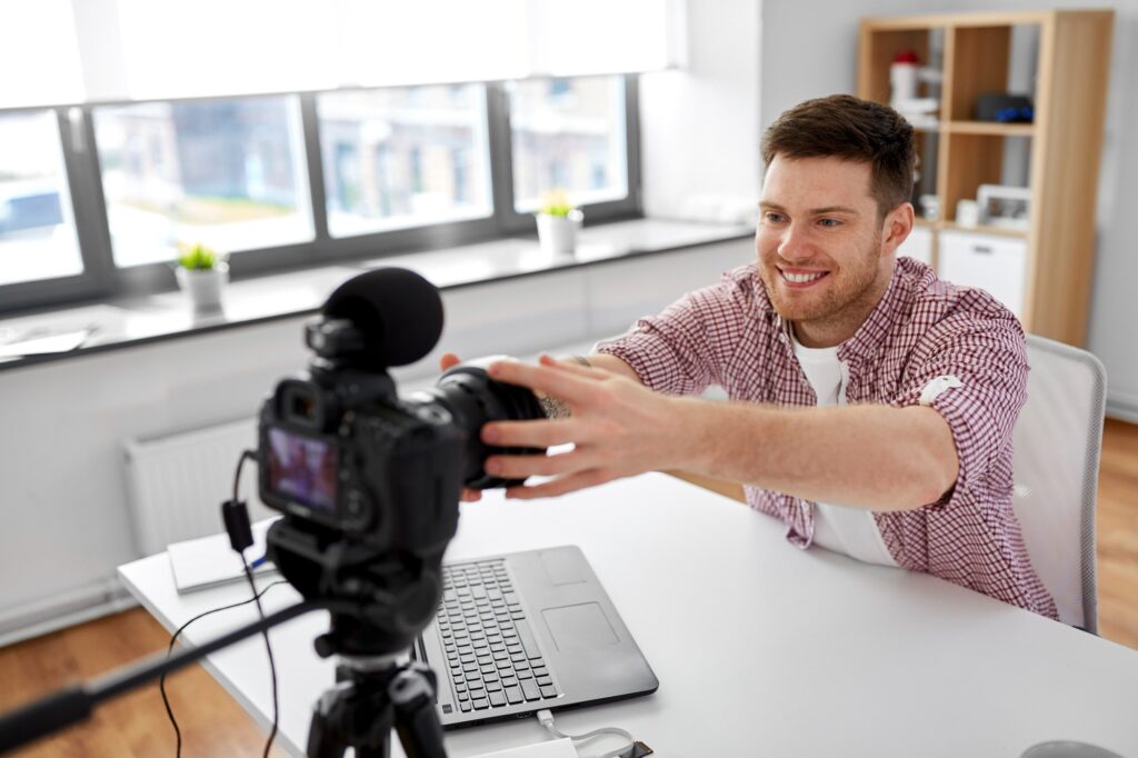 How to Find the Right Freelance Content Creator for Your Project - FreeUp
